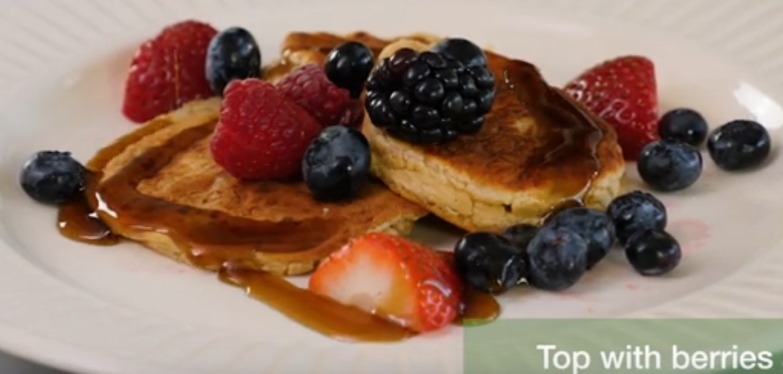 Protein Shake Vanilla Pancakes – Adriana D'Agostino